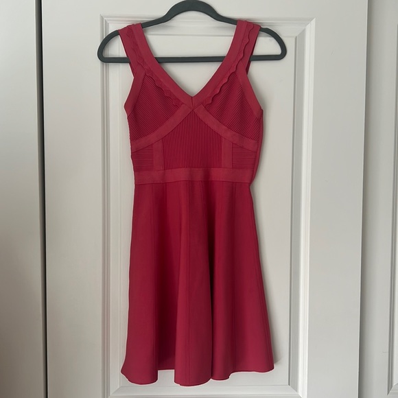 Guess | Dresses | Cocktail Dress | Poshmark